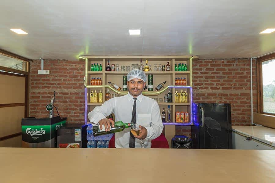 Restaurant And Sundown Bar - Hotel Riverside, Sauraha